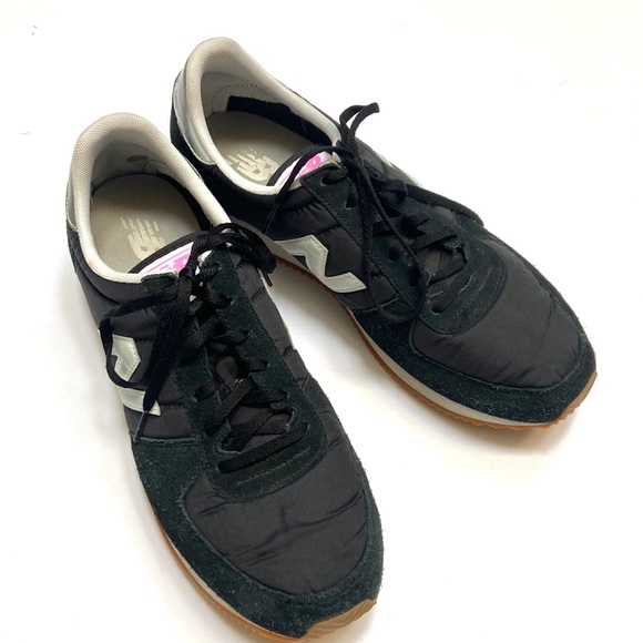 New Balance | Shoes | New Balance 22 V Sneakers | Poshmark